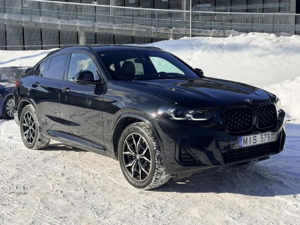 Black BMW X4 2024 in Vilnius, with an engine capacity of 2.00 L and mileage of 46 thousand km for 56000 €, photo 2 on AUTOMOTO.COM.LV