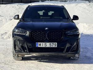 Black BMW X4 2024 in Vilnius, with an engine capacity of 2.00 L and mileage of 46 thousand km for 56000 €, photo 5 on AUTOMOTO.COM.LV