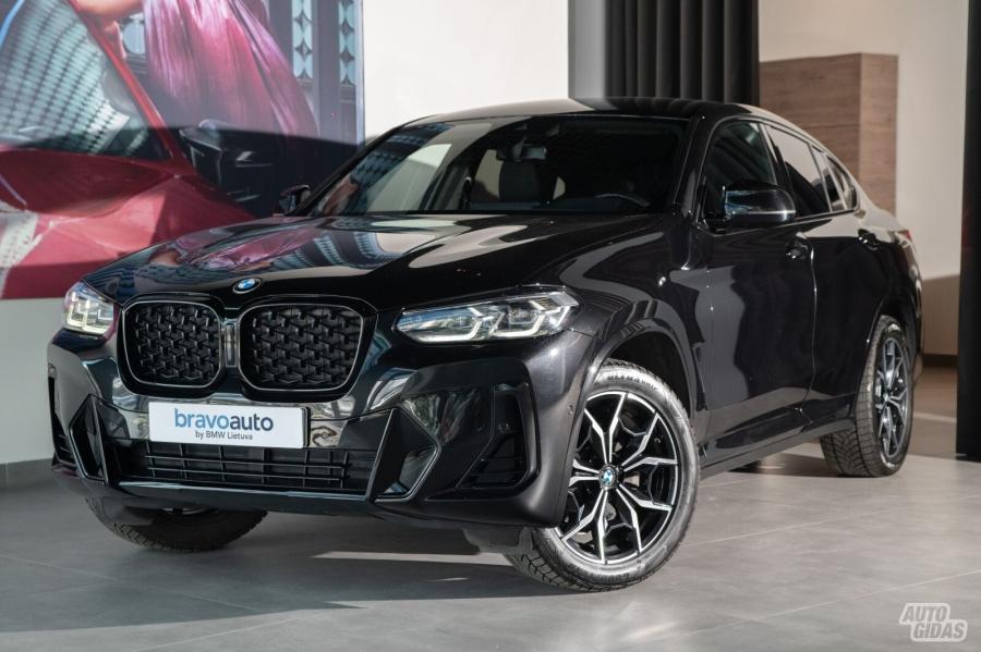 Melns BMW X4 2024 Kauņa, ar dzinēja tilpumu 2.00 L un nobraukumu 56 tūkst. km par 43771 €, foto 1 vietnē AUTOMOTO.COM.LV