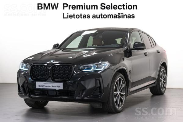 Black BMW X4 2024 in Riga, with an engine capacity of 3.00 L and mileage of 72 thousand km for 52500 €, photo 1 on AUTOMOTO.COM.LV