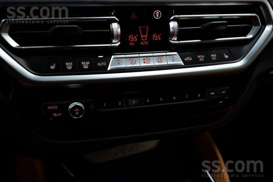 Melns BMW X4 2024 Rīga, ar dzinēja tilpumu 3.00 L un nobraukumu 72 tūkst. km par 52500 €, foto 14 vietnē AUTOMOTO.COM.LV