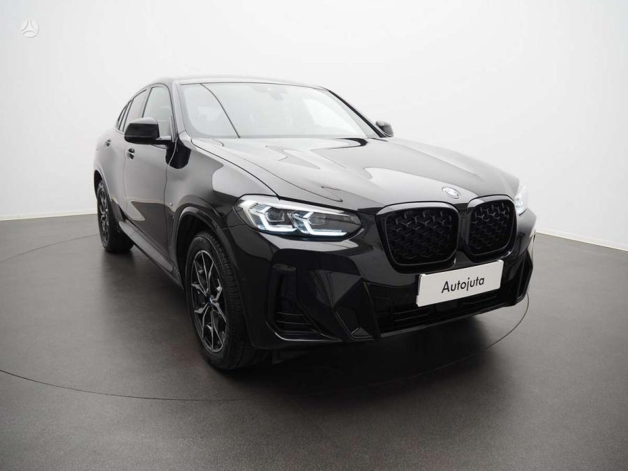 Black BMW X4 2025 in Vilnius, with an engine capacity of 2.00 L and mileage of 12 thousand km for 52900 €, photo 4 on AUTOMOTO.COM.LV