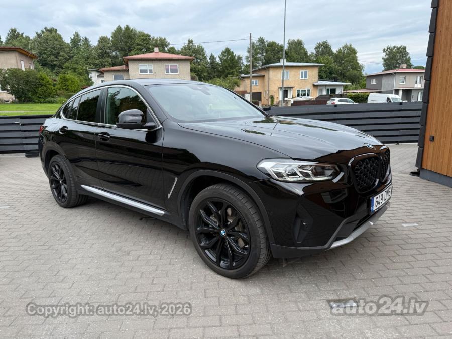 Black BMW X4 2025 in Tallinn, with an engine capacity of 2.00 L and mileage of 14 thousand km for 55000 €, photo 1 on AUTOMOTO.COM.LV
