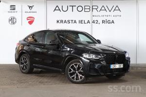 Black BMW X4 2025 in Riga, with an engine capacity of 2.00 L and mileage of 37 thousand km for 46990 €, photo 4 on AUTOMOTO.COM.LV