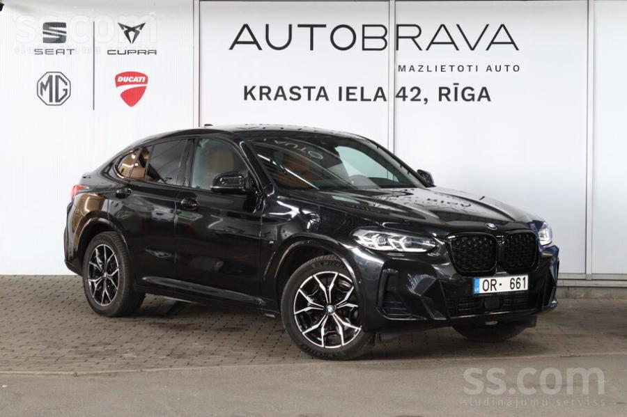 Black BMW X4 2025 in Riga, with an engine capacity of 2.00 L and mileage of 37 thousand km for 46990 €, photo 4 on AUTOMOTO.COM.LV
