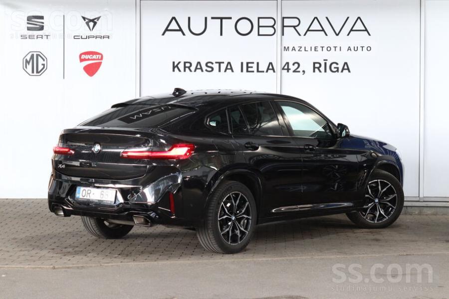 Black BMW X4 2025 in Riga, with an engine capacity of 2.00 L and mileage of 37 thousand km for 46990 €, photo 7 on AUTOMOTO.COM.LV