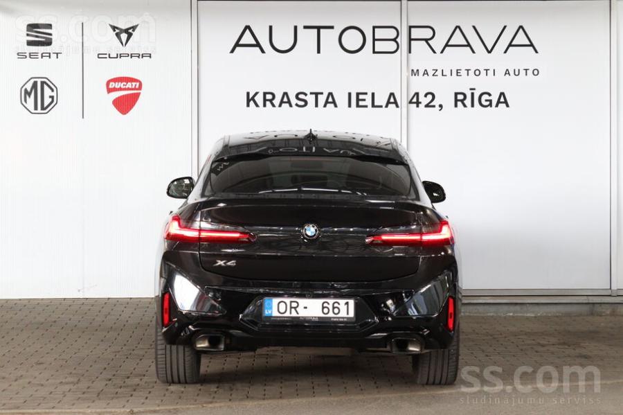 Black BMW X4 2025 in Riga, with an engine capacity of 2.00 L and mileage of 37 thousand km for 46990 €, photo 8 on AUTOMOTO.COM.LV