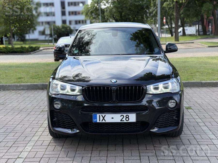 Black BMW X4 2015 in Riga, with an engine capacity of 3.00 L and mileage of 242 thousand km for 16900 €, photo 1 on AUTOMOTO.COM.LV