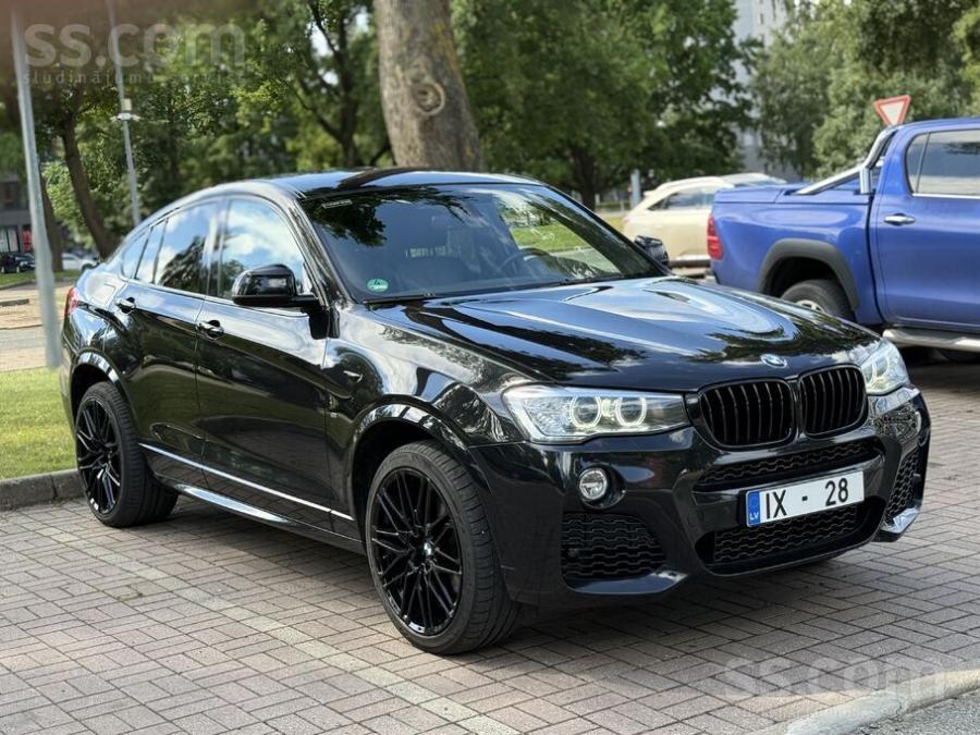 Black BMW X4 2015 in Riga, with an engine capacity of 3.00 L and mileage of 242 thousand km for 16900 €, photo 3 on AUTOMOTO.COM.LV