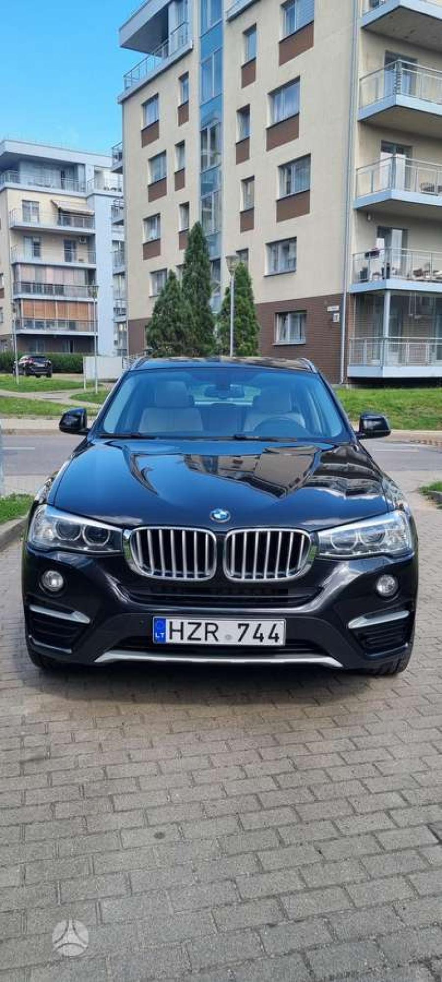 Black BMW X4 2015 in Vilnius, with an engine capacity of 2.99 L and mileage of 207 thousand km for 18500 €, photo 3 on AUTOMOTO.COM.LV