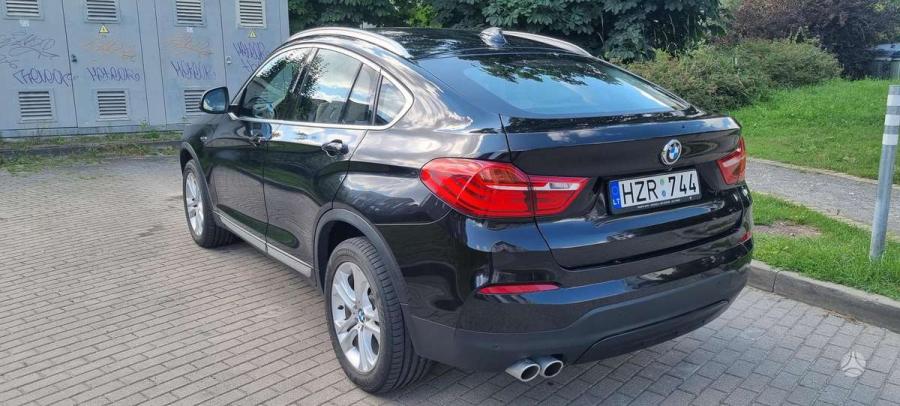 Black BMW X4 2015 in Vilnius, with an engine capacity of 2.99 L and mileage of 207 thousand km for 18500 €, photo 7 on AUTOMOTO.COM.LV