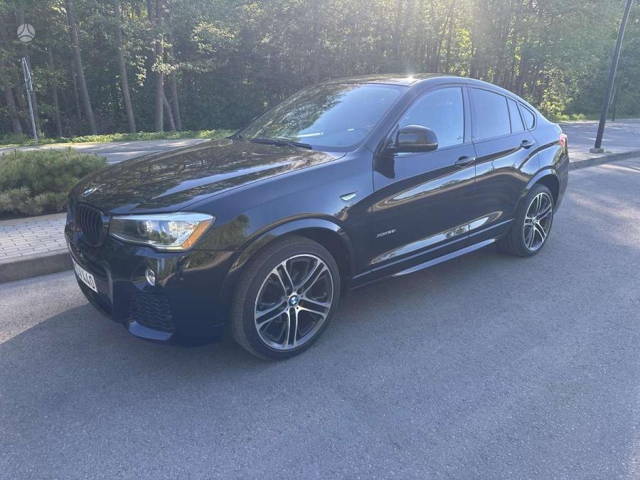 Black BMW X4 2015 in Klaipeda, with an engine capacity of 2.00 L and mileage of 158 thousand km for 17300 €, photo 3 on AUTOMOTO.COM.LV