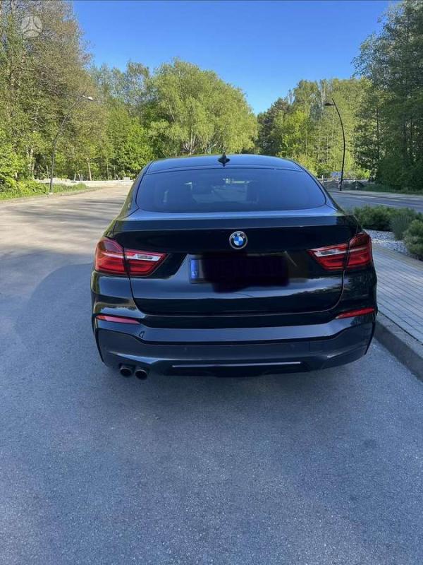 Black BMW X4 2015 in Klaipeda, with an engine capacity of 2.00 L and mileage of 158 thousand km for 17300 €, photo 5 on AUTOMOTO.COM.LV