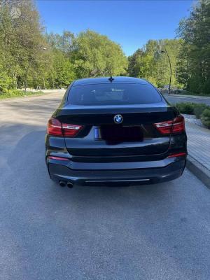 Black BMW X4 2015 in Klaipeda, with an engine capacity of 2.00 L and mileage of 158 thousand km for 17300 €, photo 6 on AUTOMOTO.COM.LV