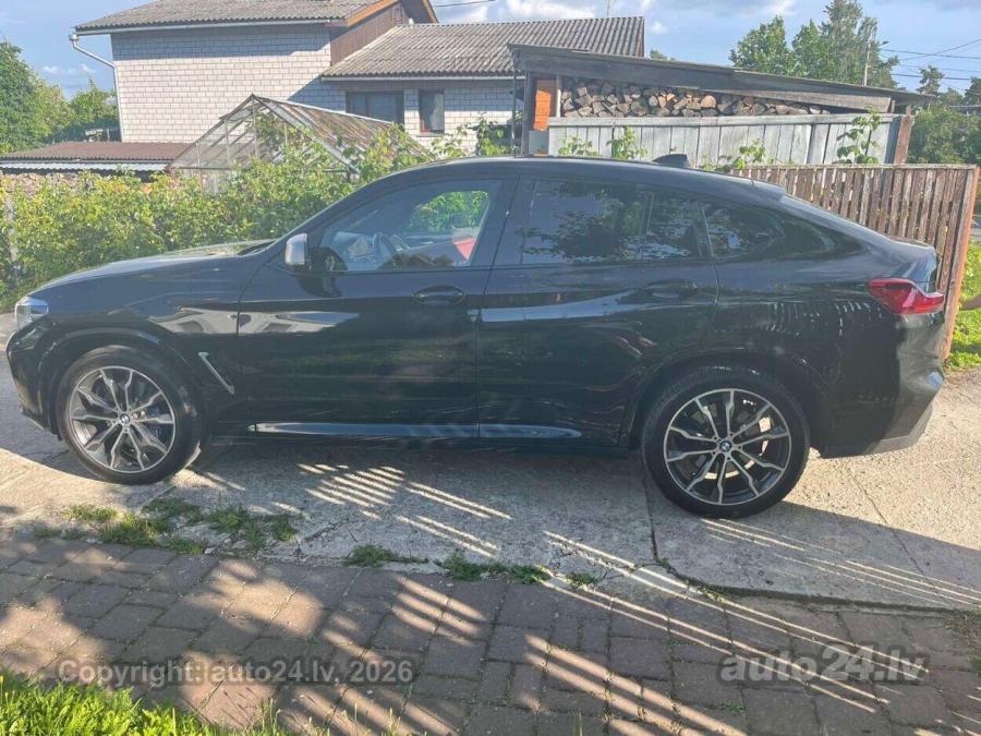 Melns BMW X4 2018 Tallina, ar dzinēja tilpumu 3.00 L un nobraukumu 122 tūkst. km par 34900 €, foto 2 vietnē AUTOMOTO.COM.LV