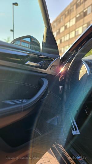 Melns BMW X4 2019 Tallina, ar dzinēja tilpumu 3.00 L un nobraukumu 180 tūkst. km par 35000 €, foto 8 vietnē AUTOMOTO.COM.LV