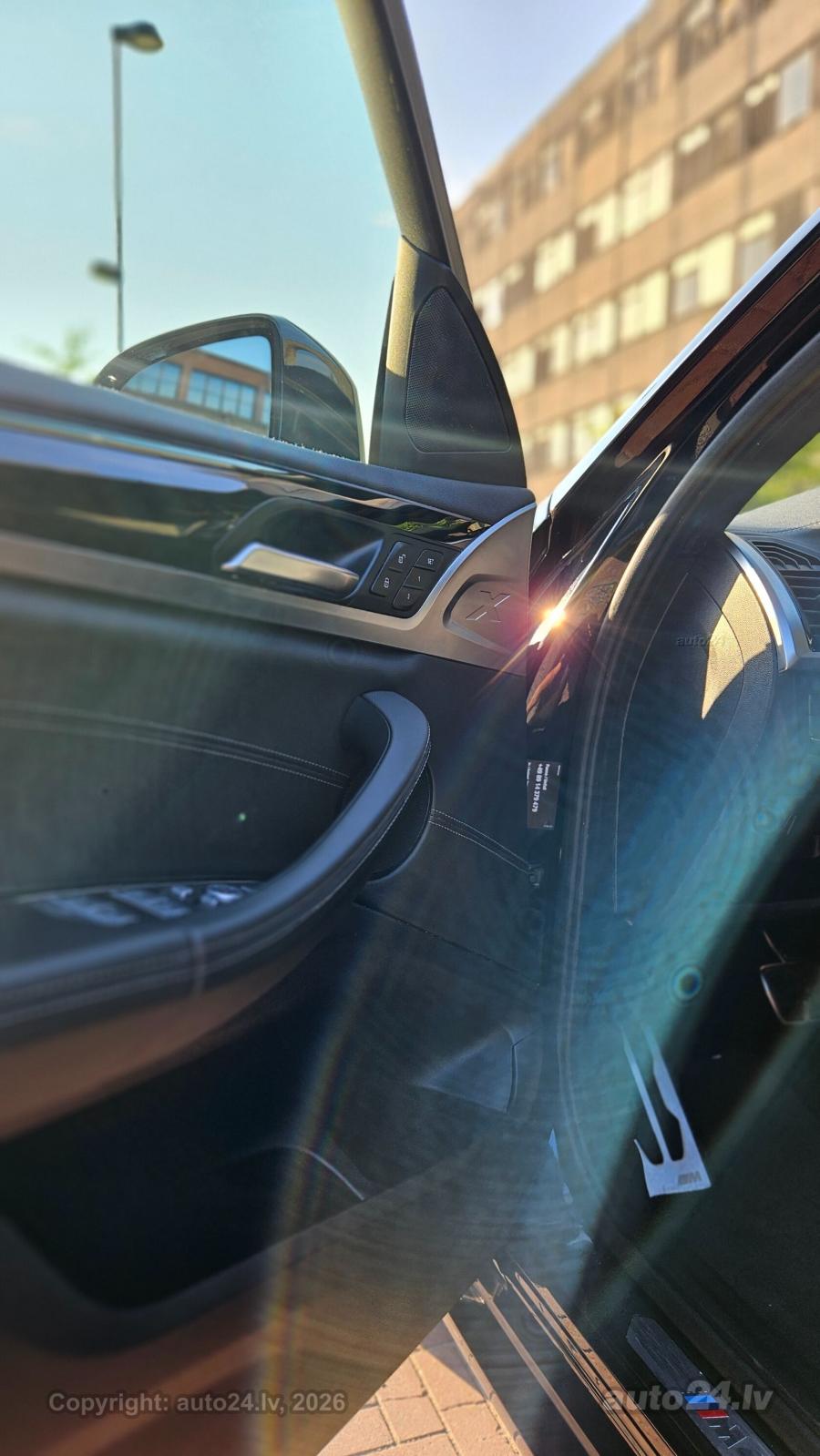 Melns BMW X4 2019 Tallina, ar dzinēja tilpumu 3.00 L un nobraukumu 180 tūkst. km par 35000 €, foto 8 vietnē AUTOMOTO.COM.LV