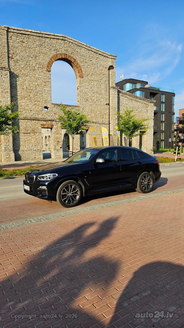 Black BMW X4 2019 in Tallinn, with an engine capacity of 3.00 L and mileage of 180 thousand km for 35000 €, photo 1 on AUTOMOTO.COM.LV
