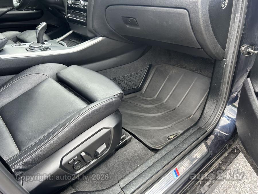 Black BMW X4 2015 in Tallinn, with an engine capacity of 3.00 L and mileage of 190 thousand km for 18880 €, photo 12 on AUTOMOTO.COM.LV