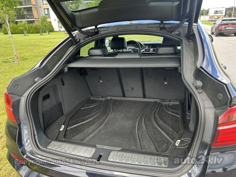 Black BMW X4 2015 in Tallinn, with an engine capacity of 3.00 L and mileage of 190 thousand km for 18880 €, photo 16 on AUTOMOTO.COM.LV