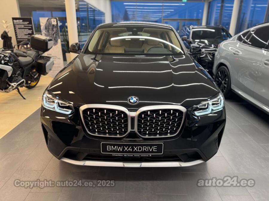 Melns BMW X4 2025 Tartu, ar dzinēja tilpumu 2.00 L un nobraukumu 1 tūkst. km par 53480 €, foto 3 vietnē AUTOMOTO.COM.LV