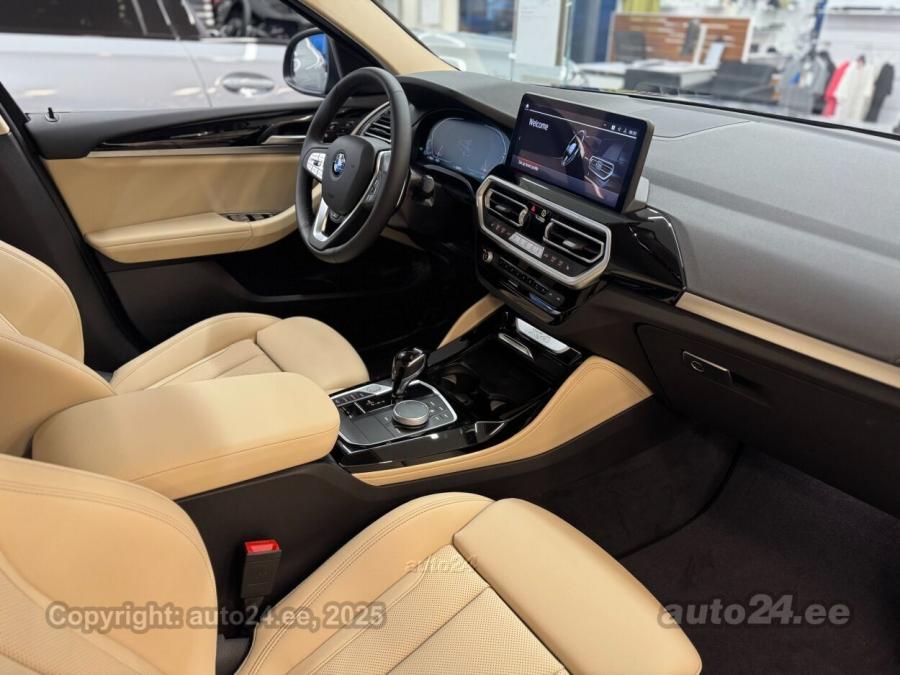 Melns BMW X4 2025 Tartu, ar dzinēja tilpumu 2.00 L un nobraukumu 1 tūkst. km par 53480 €, foto 8 vietnē AUTOMOTO.COM.LV