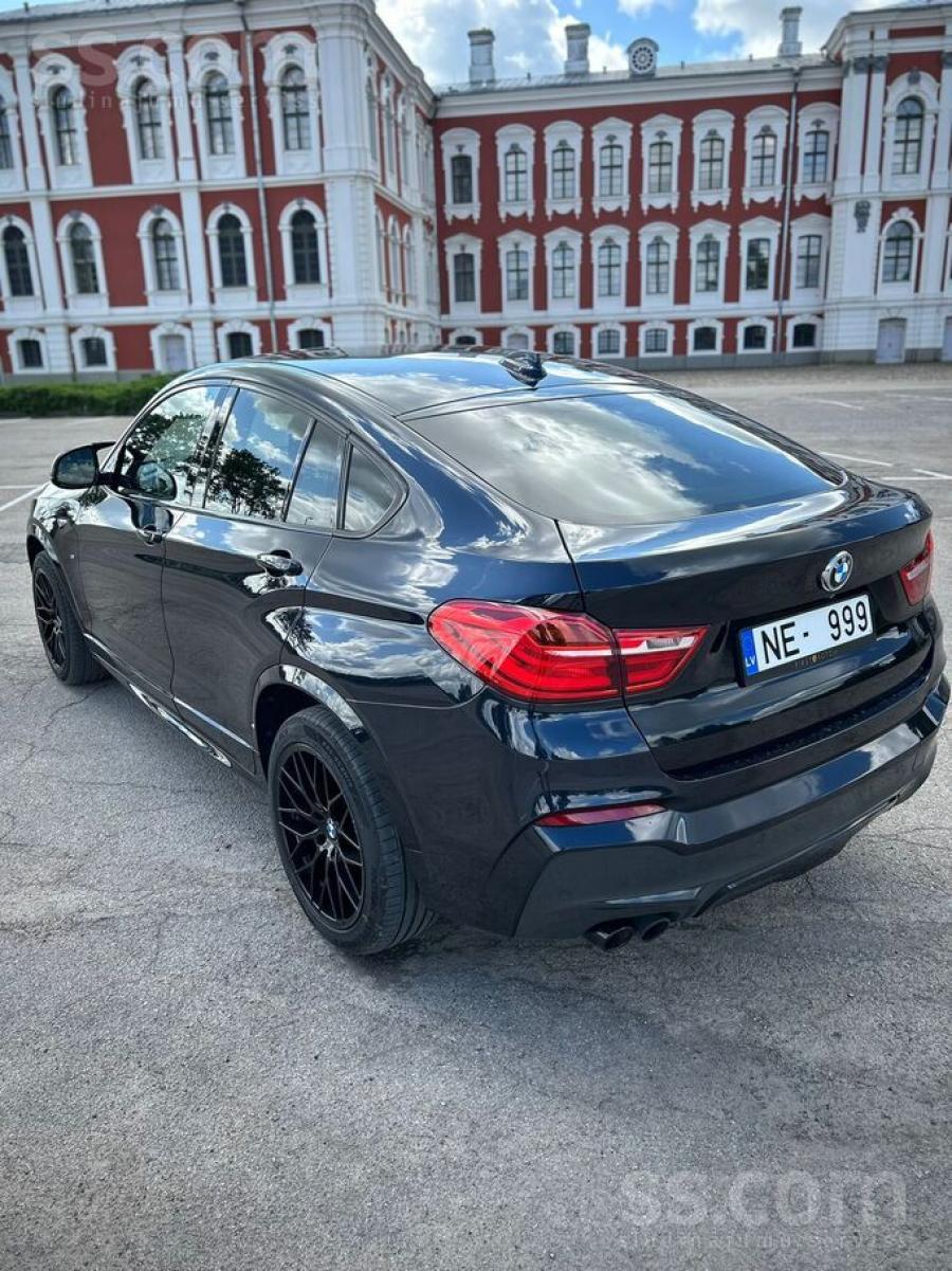 Blue BMW X4 2015 in Jelgava, with an engine capacity of 3.00 L and mileage of 239 thousand km for 19999 €, photo 4 on AUTOMOTO.COM.LV