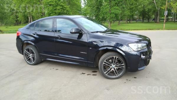 Blue BMW X4 2015 in Riga, with an engine capacity of 3.00 L and mileage of 245 thousand km for 18250 €, photo 3 on AUTOMOTO.COM.LV
