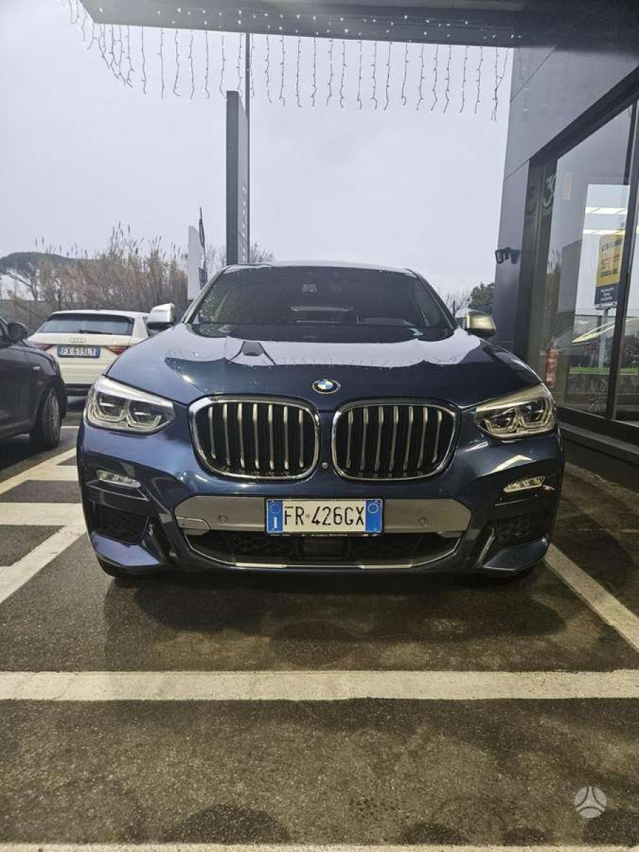 Blue BMW X4 2018 in Vilnius, with an engine capacity of 2.00 L and mileage of 257 thousand km for 25500 €, photo 7 on AUTOMOTO.COM.LV