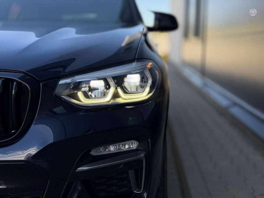 Blue BMW X4 2019 in Vilnius, with an engine capacity of 3.00 L and mileage of 122 thousand km for 33300 €, photo 7 on AUTOMOTO.COM.LV