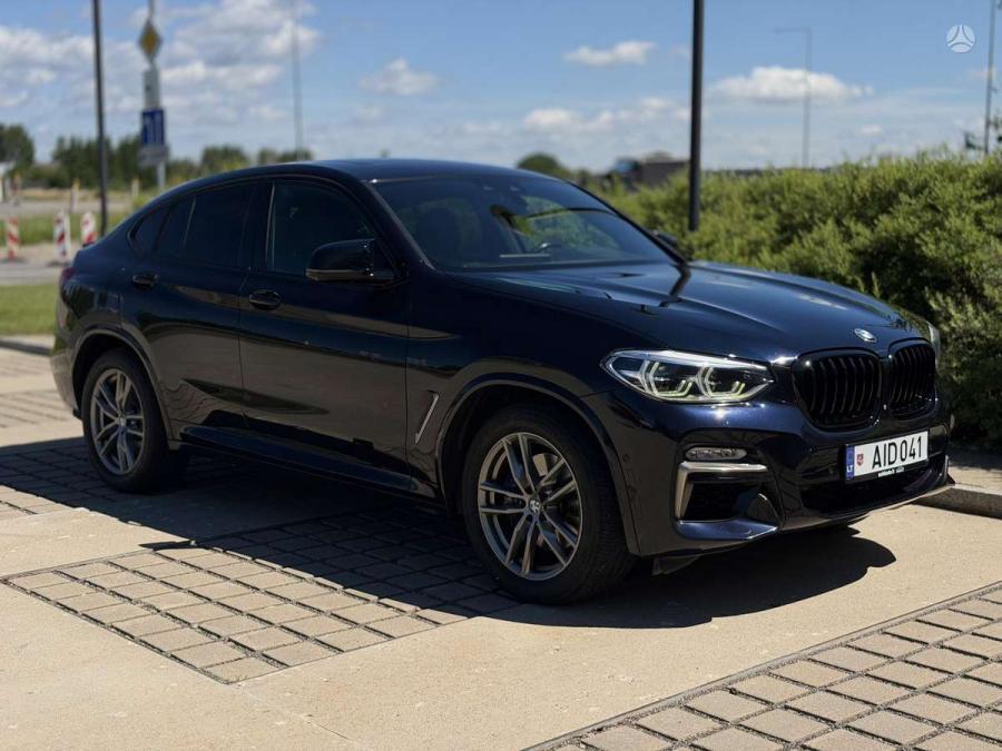 Blue BMW X4 2019 in Vilnius, with an engine capacity of 3.00 L and mileage of 122 thousand km for 33300 €, photo 31 on AUTOMOTO.COM.LV