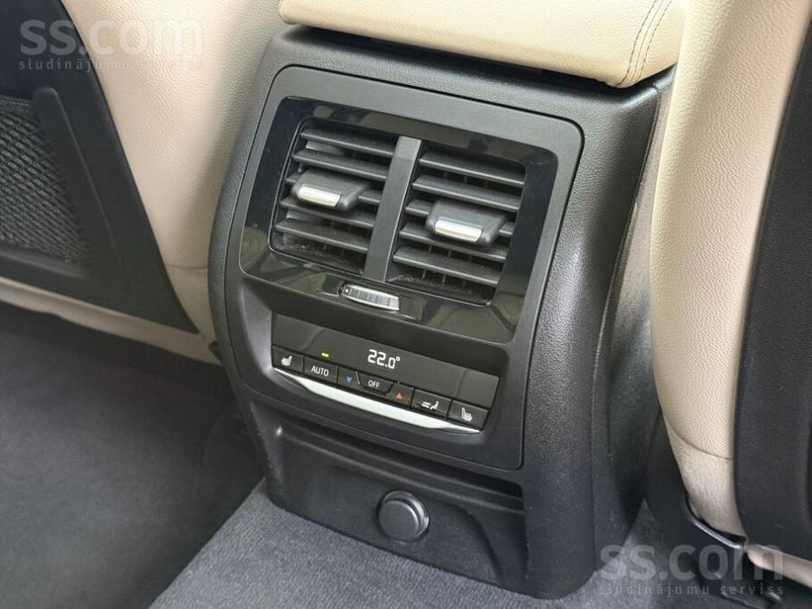 Blue BMW X4 2019 in Riga, with an engine capacity of 3.00 L and mileage of 110 thousand km for 38500 €, photo 22 on AUTOMOTO.COM.LV