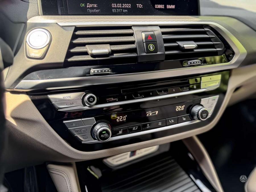 Blue BMW X4 2019 in Jelgava, with an engine capacity of 2.99 L and mileage of 210 thousand km for 28500 €, photo 23 on AUTOMOTO.COM.LV