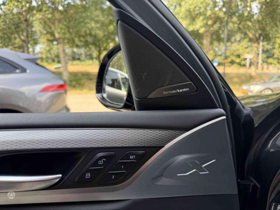 Blue BMW X4 2019 in Utena, with an engine capacity of 2.99 L and mileage of 145 thousand km for 32250 €, photo 18 on AUTOMOTO.COM.LV