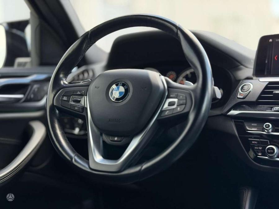Blue BMW X4 2019 in Vilnius, with an engine capacity of 3.00 L and mileage of 123 thousand km for 29900 €, photo 11 on AUTOMOTO.COM.LV