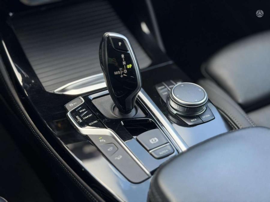 Blue BMW X4 2019 in Vilnius, with an engine capacity of 3.00 L and mileage of 123 thousand km for 29900 €, photo 18 on AUTOMOTO.COM.LV