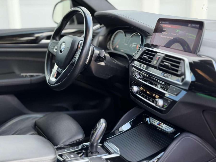 Blue BMW X4 2019 in Vilnius, with an engine capacity of 3.00 L and mileage of 123 thousand km for 29900 €, photo 27 on AUTOMOTO.COM.LV