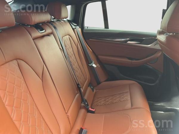 Blue BMW X4 2023 in Riga, with an engine capacity of 3.00 L and mileage of 13 thousand km for 63800 €, photo 9 on AUTOMOTO.COM.LV