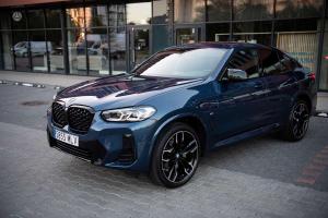 Blue BMW X4 2023 in Klaipeda, with an engine capacity of 2.00 L and mileage of 21 thousand km for 41500 €, photo 3 on AUTOMOTO.COM.LV