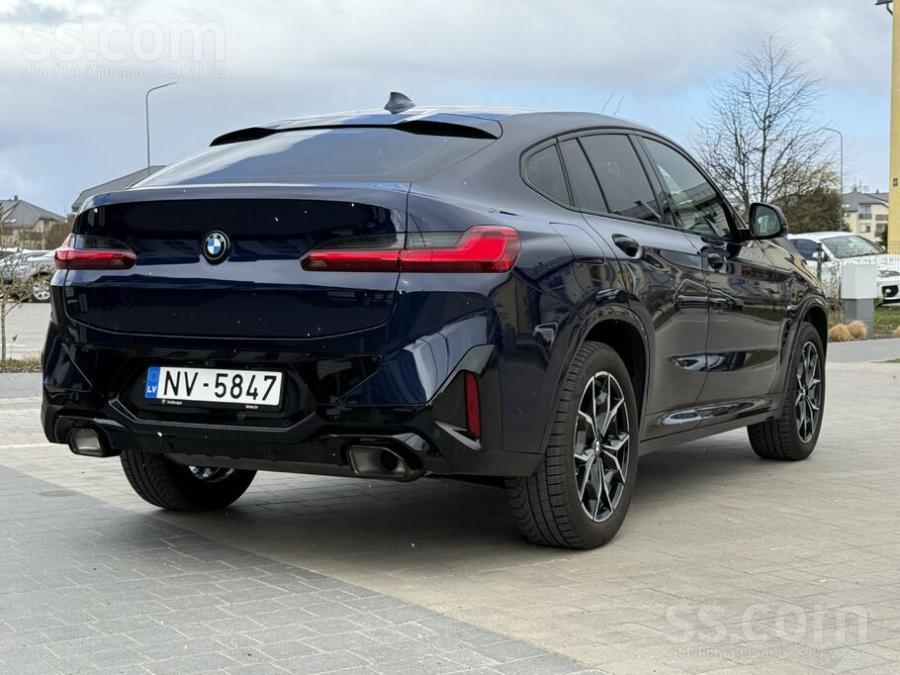 Blue BMW X4 2024 in Riga, with an engine capacity of 2.00 L and mileage of 15 thousand km for 52900 €, photo 5 on AUTOMOTO.COM.LV
