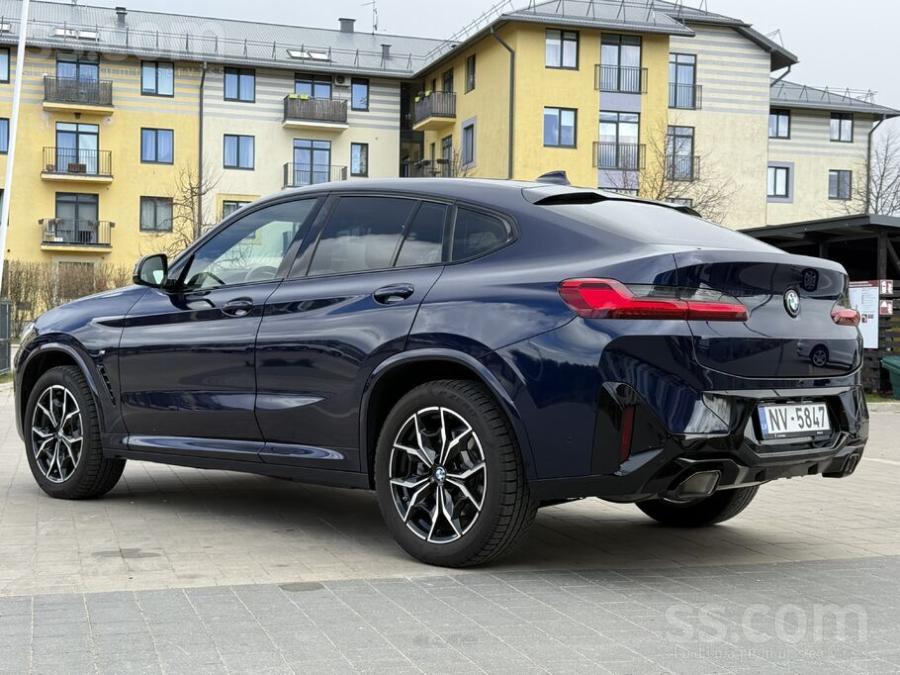 Blue BMW X4 2024 in Riga, with an engine capacity of 2.00 L and mileage of 15 thousand km for 52900 €, photo 6 on AUTOMOTO.COM.LV