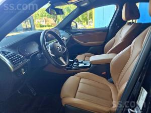 Blue BMW X4 2024 in Riga, with an engine capacity of 2.00 L and mileage of 33 thousand km for 56990 €, photo 7 on AUTOMOTO.COM.LV