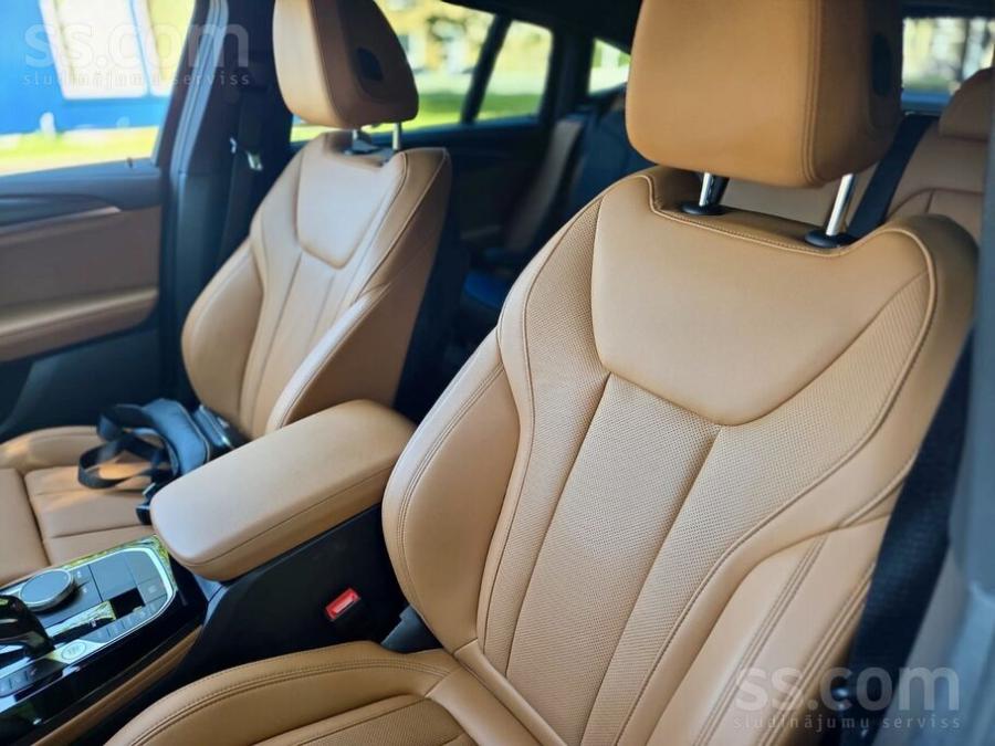 Blue BMW X4 2024 in Riga, with an engine capacity of 2.00 L and mileage of 33 thousand km for 56990 €, photo 8 on AUTOMOTO.COM.LV