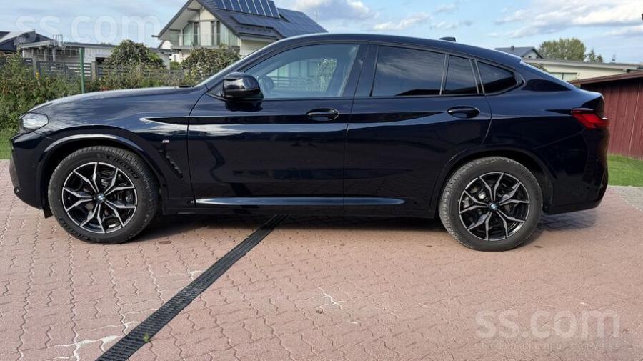 Blue BMW X4 2025 in Riga, with an engine capacity of 2.00 L and mileage of 17 thousand km for 53000 €, photo 5 on AUTOMOTO.COM.LV