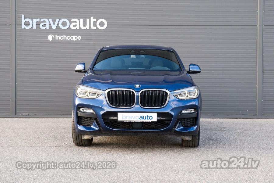 Blue BMW X4 2019 in Tartu, with an engine capacity of 2.00 L and mileage of 206 thousand km for 25900 €, photo 3 on AUTOMOTO.COM.LV