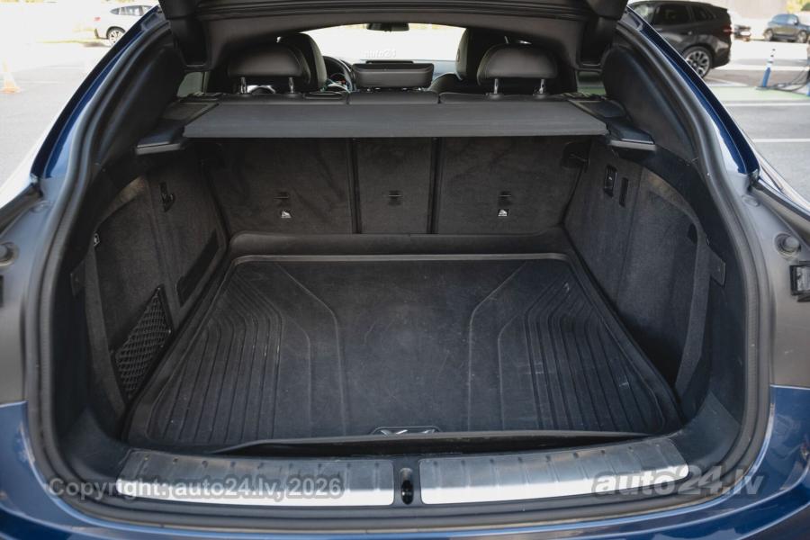 Blue BMW X4 2019 in Tartu, with an engine capacity of 2.00 L and mileage of 206 thousand km for 25900 €, photo 27 on AUTOMOTO.COM.LV