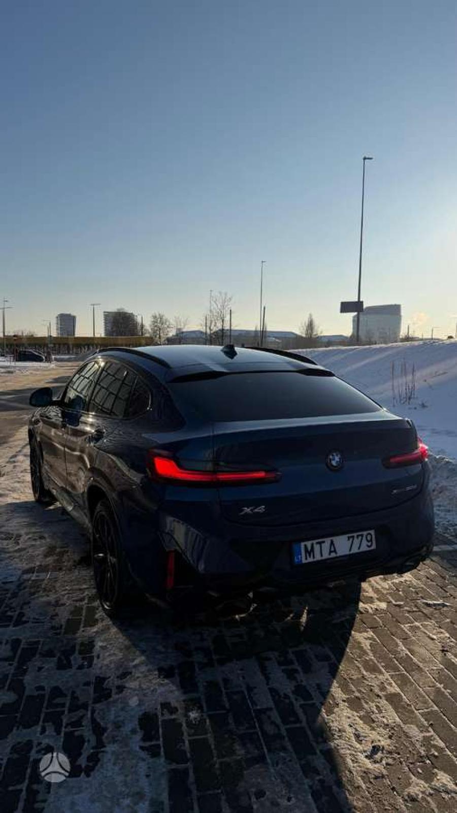 Blue BMW X4 2023 in Vilnius, with an engine capacity of 2.99 L and mileage of 54 thousand km for 51000 €, photo 5 on AUTOMOTO.COM.LV