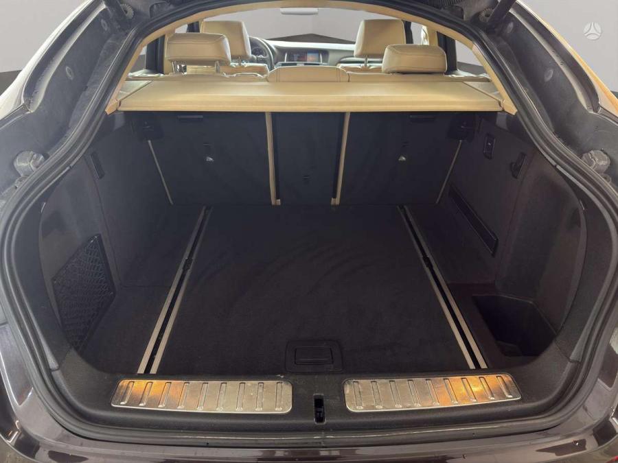 Brown BMW X4 2015 in Kaunas, with an engine capacity of 2.00 L and mileage of 260 thousand km for 16799 €, photo 11 on AUTOMOTO.COM.LV