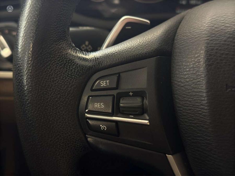 Brown BMW X4 2015 in Kaunas, with an engine capacity of 2.00 L and mileage of 260 thousand km for 16799 €, photo 19 on AUTOMOTO.COM.LV
