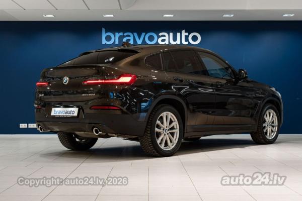 Brown BMW X4 2018 in Tallinn, with an engine capacity of 2.00 L and mileage of 160 thousand km for 28390 €, photo 3 on AUTOMOTO.COM.LV